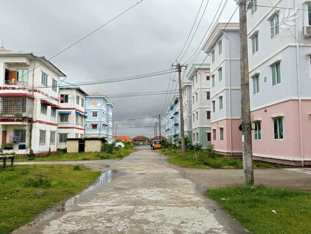 ရခိုင်စစ်ရှောင်များ၏နေအိမ်များ ဖောက်ထွင်းခံနေရ သံလွင်ခက်